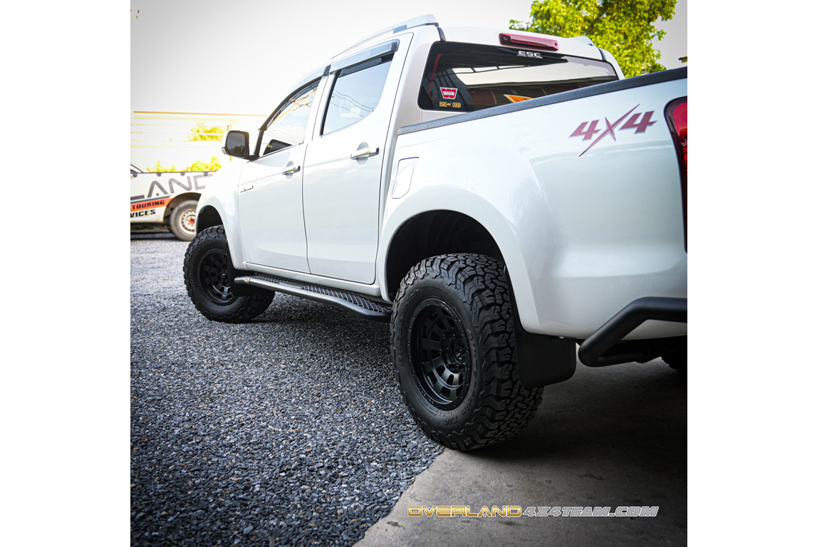 Isuzu D-Max | Atlas | Side Steps | Customer Reviews
